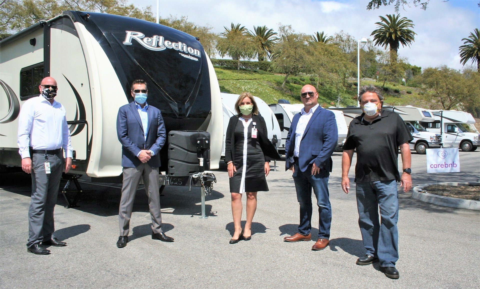 Dealership Donates RV 'Fleet' to Hospital - RV News