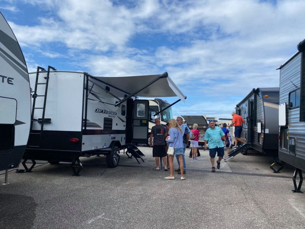 Tampa Show Sets Attendance Record - RV News