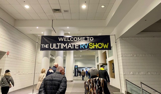EXCLUSIVE: RV Show Consumers Start Year Buying - RV News