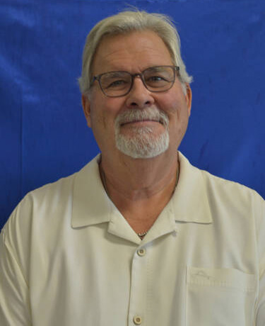 Manufacturer Signs Up Robert Crist and Co. RV - RV News