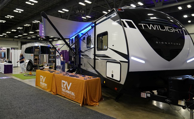 RV Technical Institute Meets With School Counselors at Conference - RV News